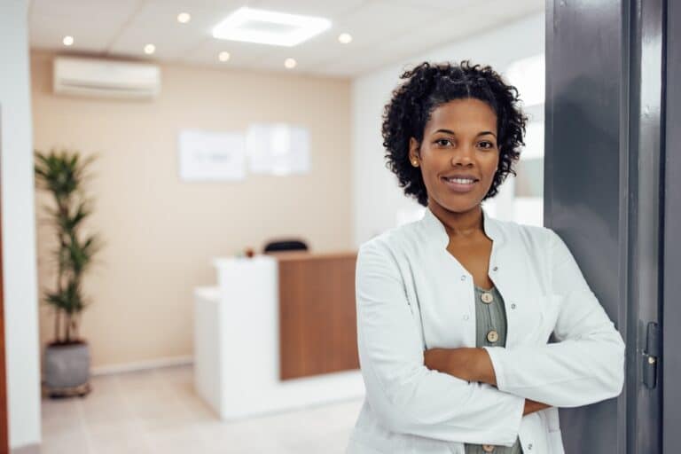 Dermatologist Salary — Fair Compensation Guide | LeverageRx